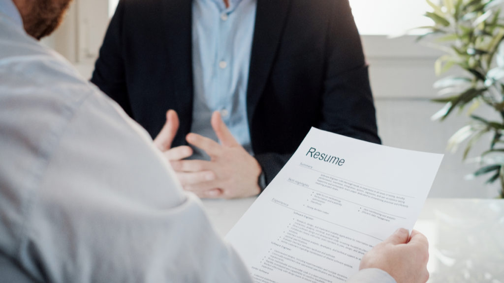 How Long Should A Resume Be And Other Important ions Answered